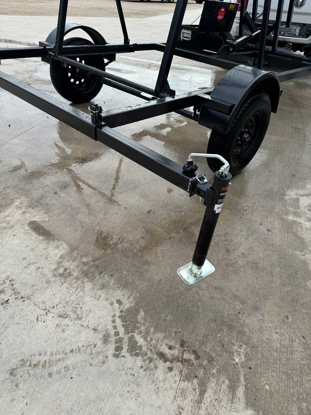 Redneck Deer Stand On Trailer Sure Trac And Redneck Hunting Blind